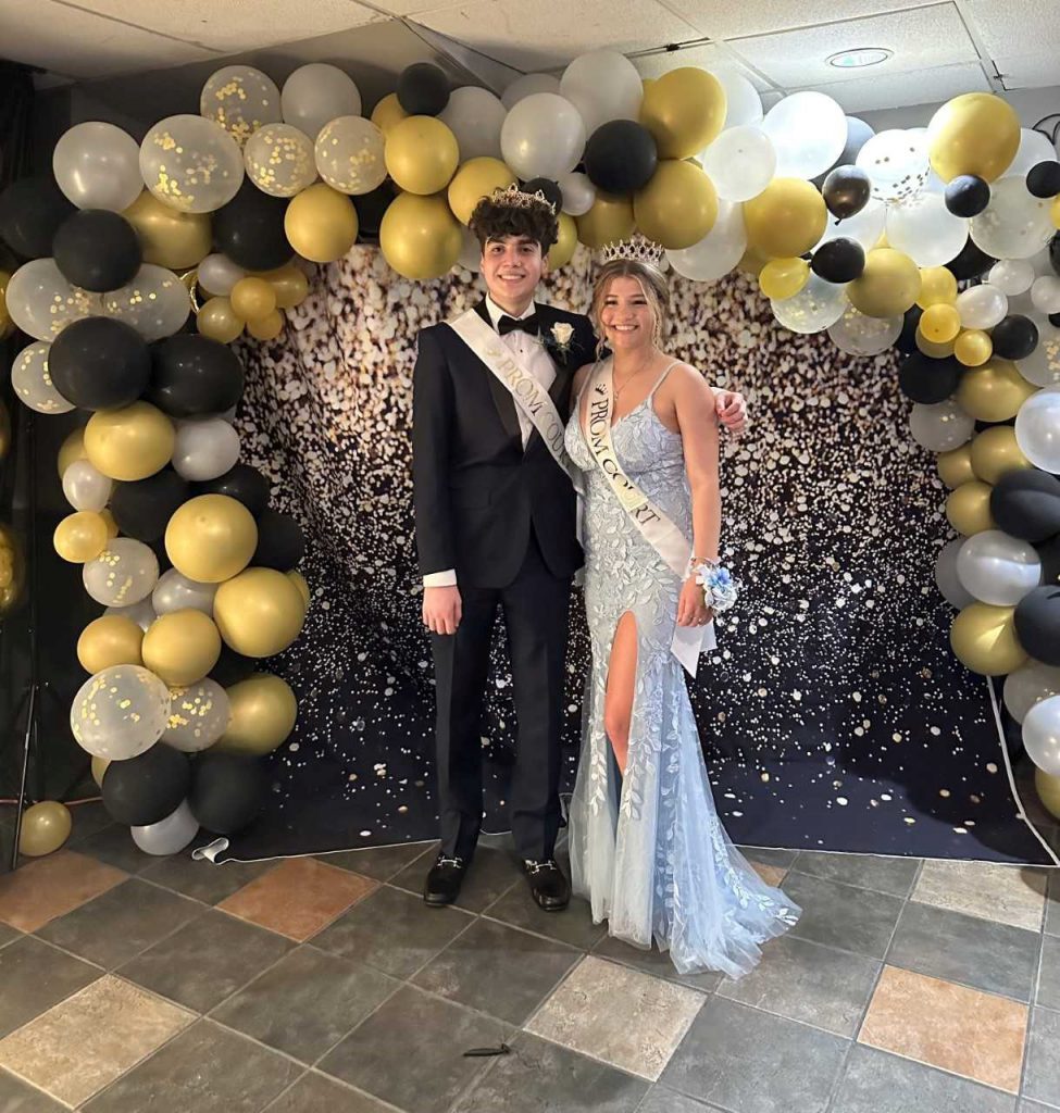 Prom – Tremper High School